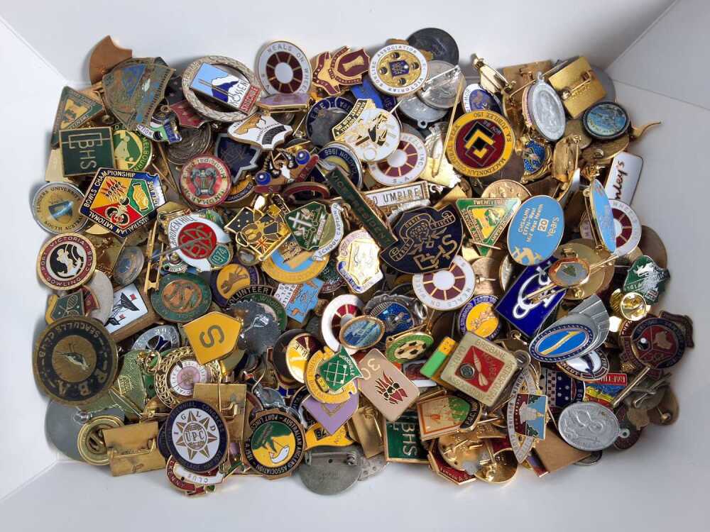 BADGES