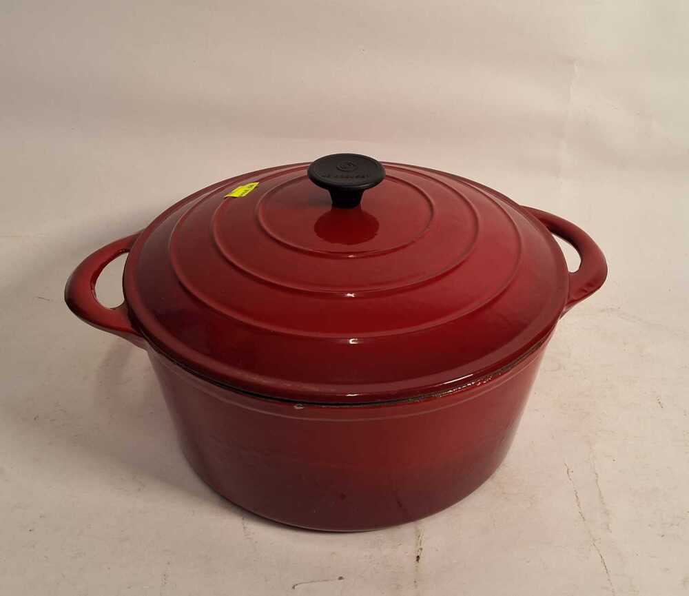 LE CREUSET POT